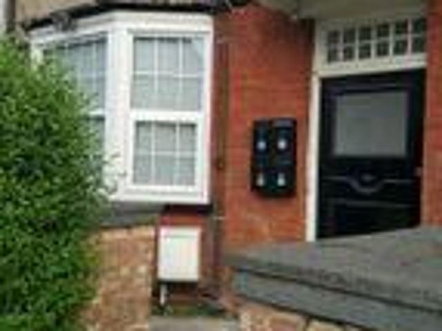 1 Bedrooms Flat for rent in 7 Stanford Road, London SW164Pz SW16