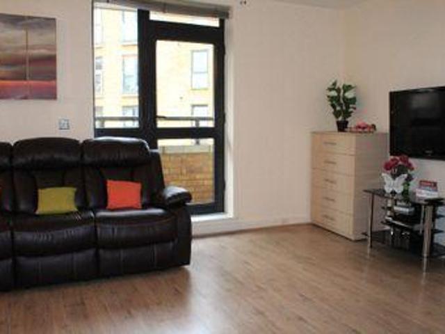 1 Bedrooms Flat for rent in 5 7 Parham Drive, London IG2