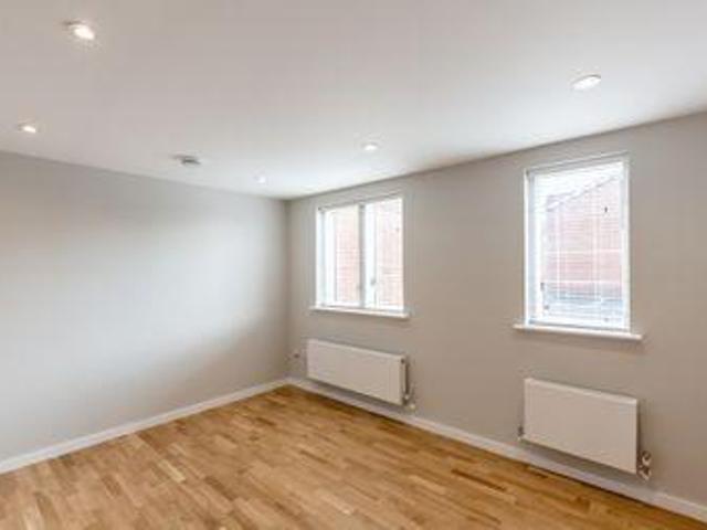 1 Bedrooms Flat for rent in 5, 19 Cobbett Close, London EN3