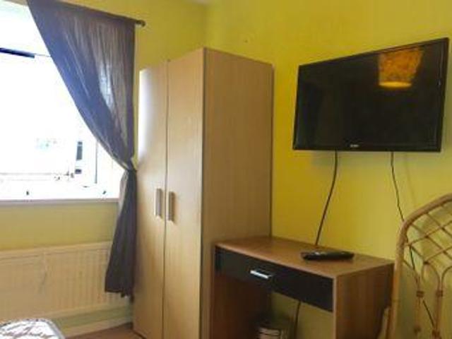 1 Bedrooms Flat for rent in 62 Barnfield Place, London E14