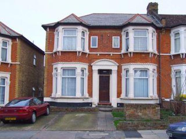 1 Bedrooms Flat for rent in 69 Belgrave Road, Ilford, Essex IG1