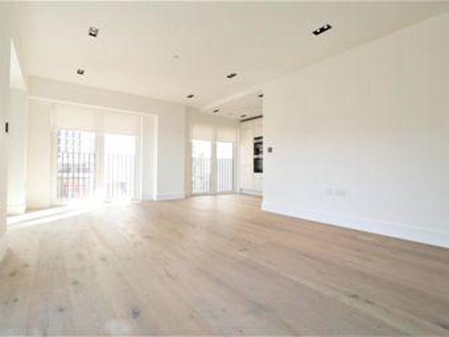 1 Bedrooms Flat for rent in 6 Exchange Gardens, London SW8