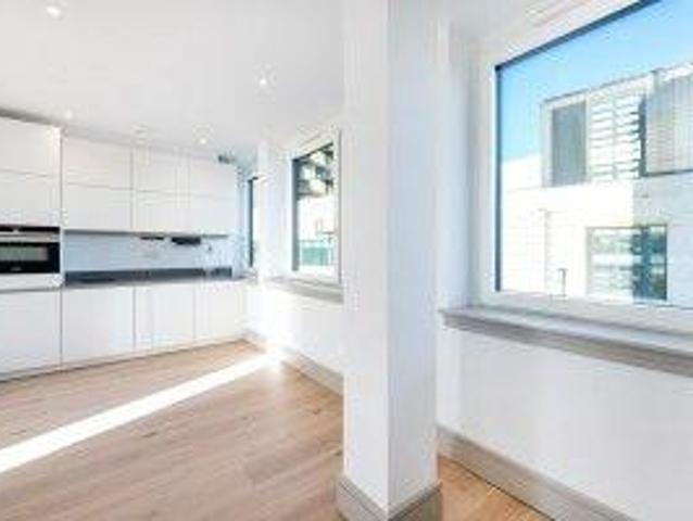 1 Bedrooms Flat for rent in 707 High Road, Finchley, Obt N12