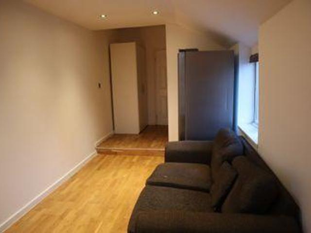 1 Bedrooms Flat for rent in 77/81 Iddesleigh Road, Bedford, Bedfordshire MK40
