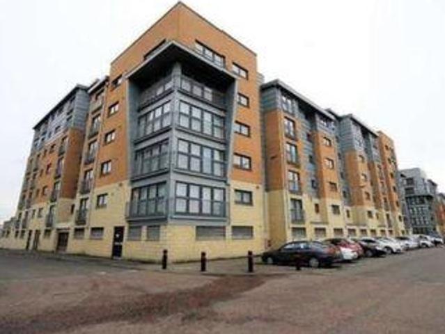 1 Bedrooms Flat for rent in 82 Barrland Street, Glasgow G41