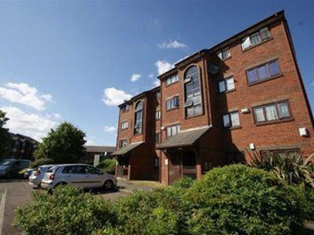 1 Bedrooms Flat for rent in Cotton Avenue, London W3