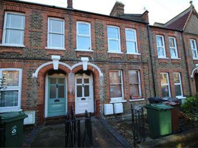 1 Bedrooms Flat for rent in Courtenay Road, London E17