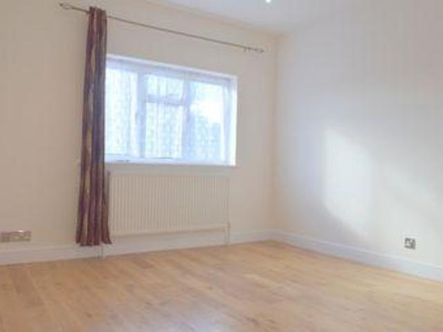 1 Bedrooms Flat for rent in Cowley Mill Road, Uxbridge UB8