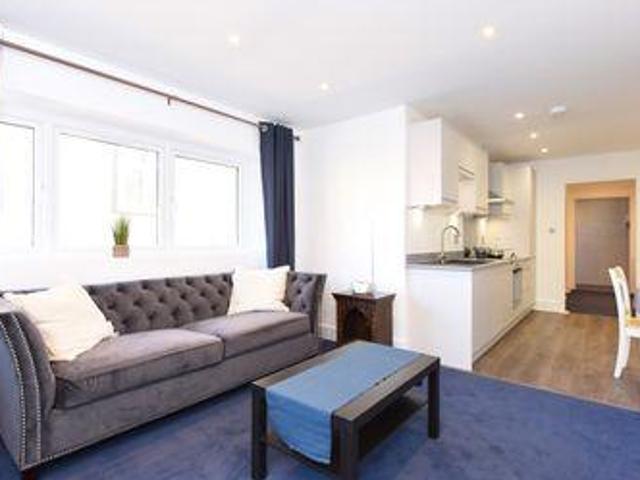 1 Bedrooms Flat for rent in Cockayne House, Woodley, Berkshire RG5