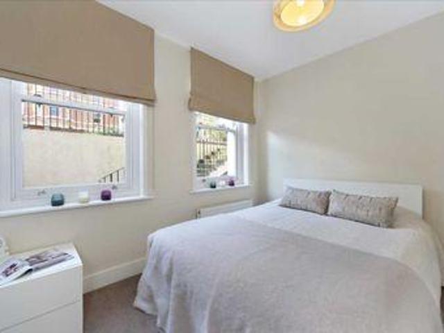 1 Bedrooms Flat for rent in Colinette Road, London SW15
