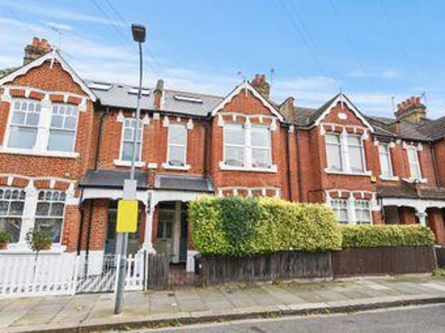 1 Bedrooms Flat for rent in Collingbourne Road, Shepherds Bush W12