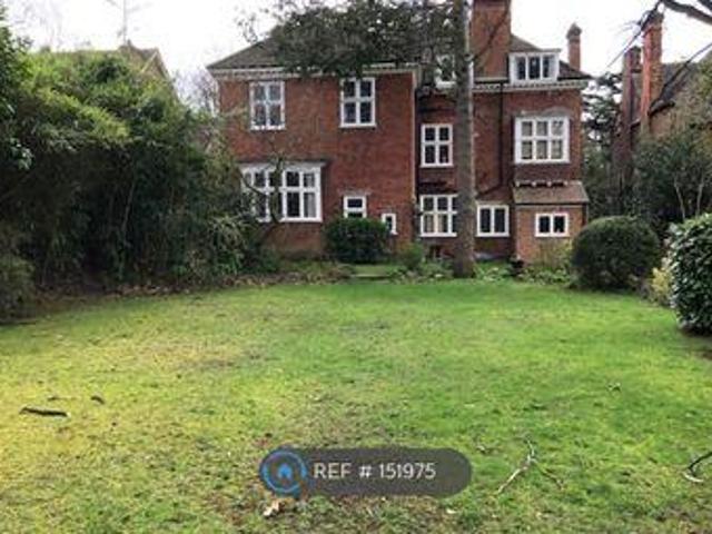 1 Bedrooms Flat for rent in Conifer Court, Surbiton KT6