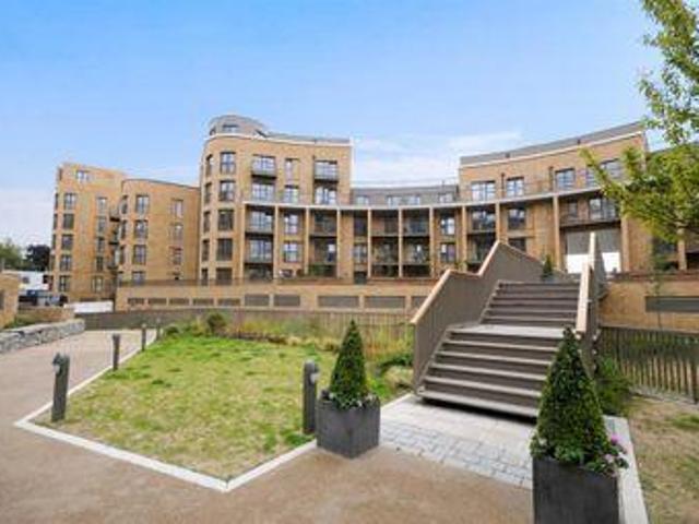 1 Bedrooms Flat for rent in Connersville Way, Croydon CR0