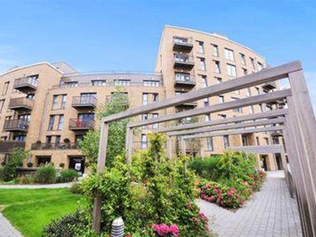 1 Bedrooms Flat for rent in Connersville Way, Croydon CR0