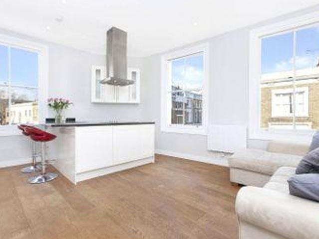 1 Bedrooms Flat for rent in Connigham Road, London W12
