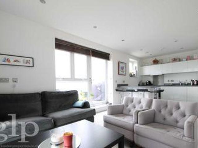 1 Bedrooms Flat for rent in Coombe Lane, London SW20