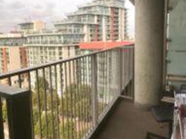 1 Bedrooms Flat for rent in Coral Apartments, 17 Western Gateway, Royal Victoria Docks, Canary Wharf, London E16