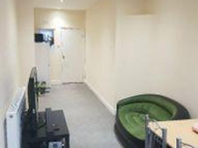 1 Bedrooms Flat for rent in Corporation Street, Stratford E15