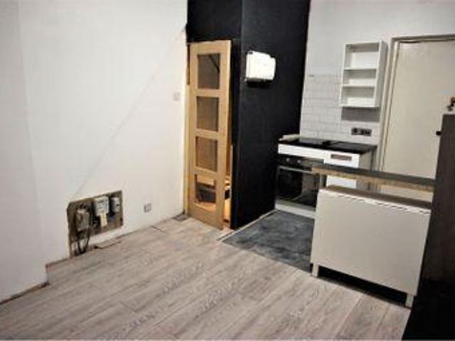1 Bedrooms Flat for rent in Caythorpe Street, Manchester M14