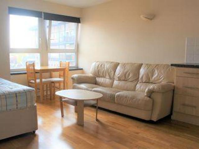 1 Bedrooms Flat for rent in Calderwood Street, London SE18