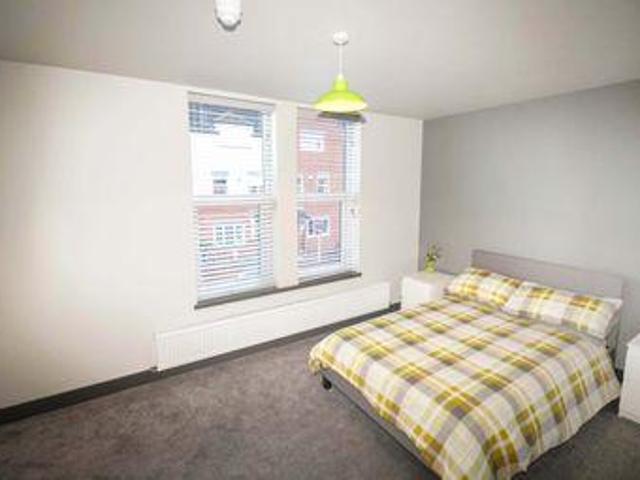 1 Bedrooms Flat for rent in Cambridge Street, Castleford, Leeds WF10