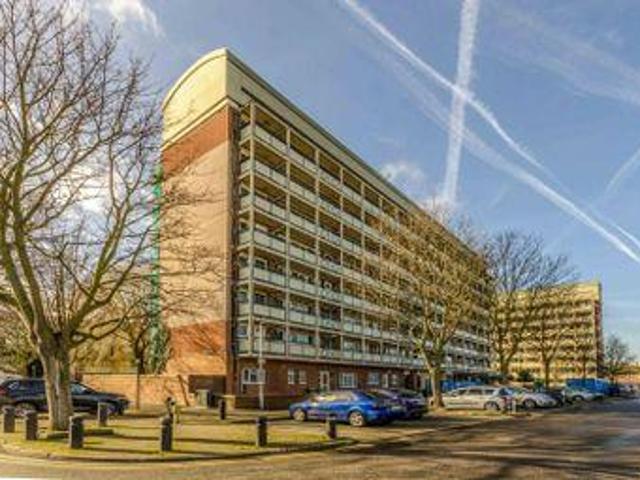 1 Bedrooms Flat for rent in Camel Road, Docklands E16