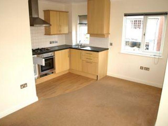 1 Bedrooms Flat for rent in Camp Road, Farnborough GU14