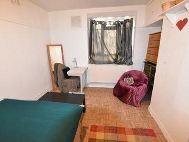 1 Bedrooms Flat for rent in Campbell House, White City W12