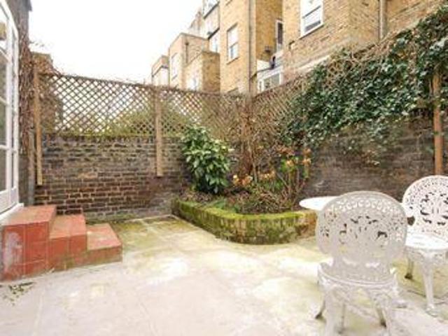 1 Bedrooms Flat for rent in Campden Grove, London W8
