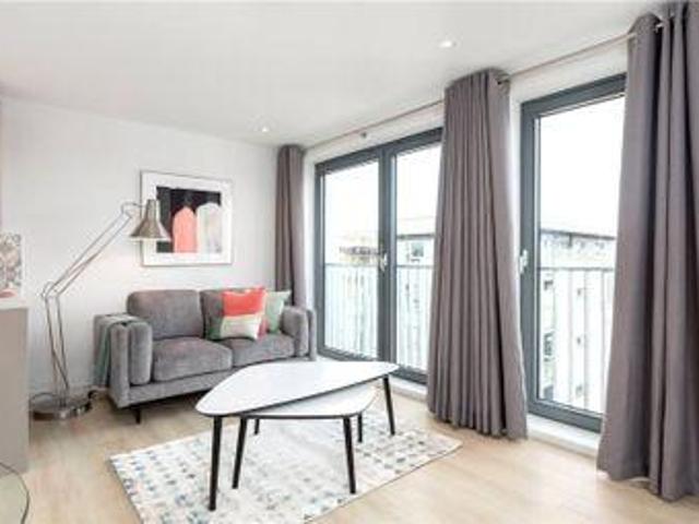 1 Bedrooms Flat for rent in Canal Walk, Edinburgh, Midlothian EH3