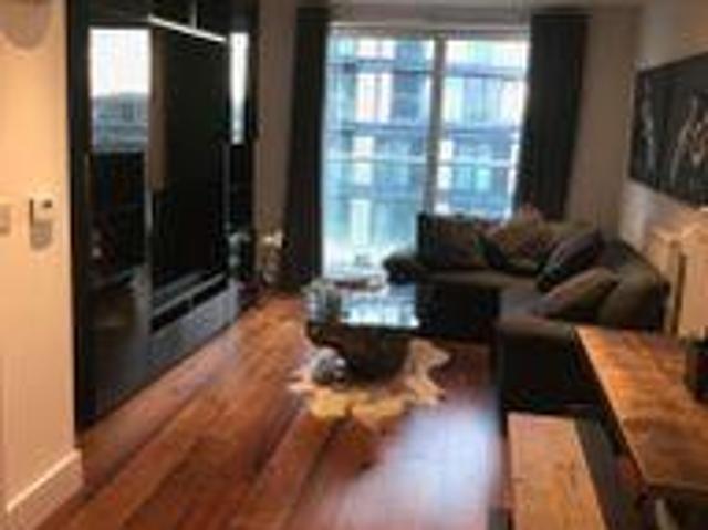 1 Bedrooms Flat for rent in Canary Wharf, London E14