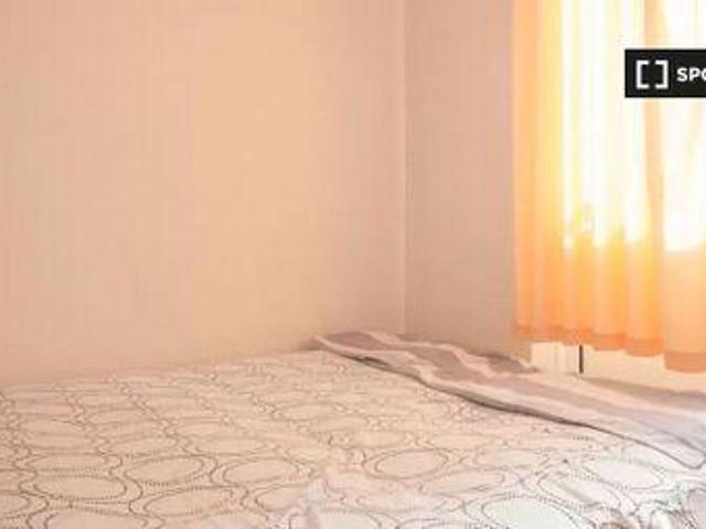 1 Bedrooms Flat for rent in Candy Street, London E3