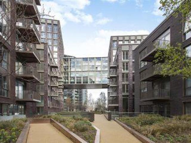 1 Bedrooms Flat for rent in Capital Building, Embassy Gardens, Nine Elms, London SW8