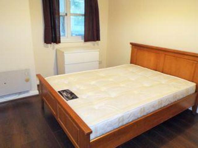1 Bedrooms Flat for rent in Caravel Close, Docklands, Canary Wharf E14