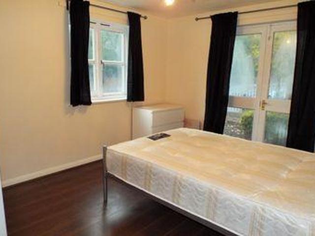 1 Bedrooms Flat for rent in Caravel Close, Docklands, Canary Wharf E14