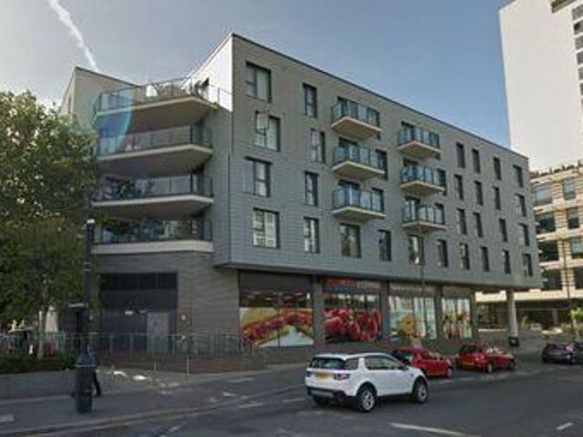 1 Bedrooms Flat for rent in Cardinal Place, Guildford Road, Woking GU22