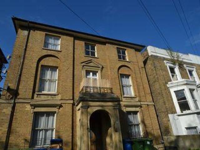 1 Bedrooms Flat for rent in Caroline Gardens, Asylum Road, London SE15