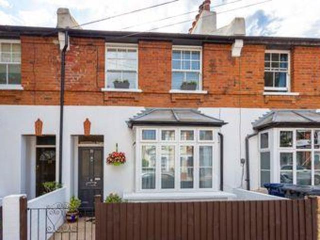 1 Bedrooms Flat for rent in Carlyle Road, London W5