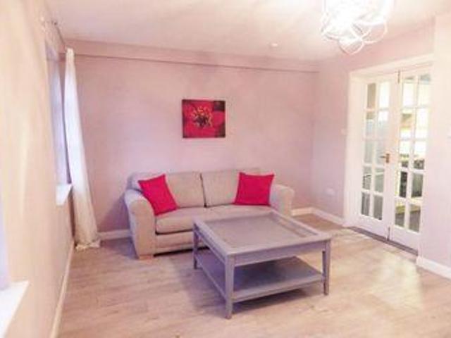 1 Bedrooms Flat for rent in Carrick Knowe Avenue, Edinburgh EH12