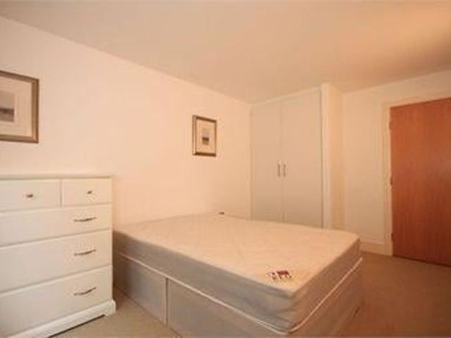1 Bedrooms Flat for rent in Cassilis Road, Moorhouse, Canary Wharf E14