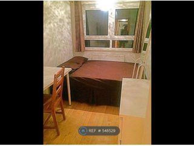 1 Bedrooms Flat for rent in Castlecombe Drive, London SW19