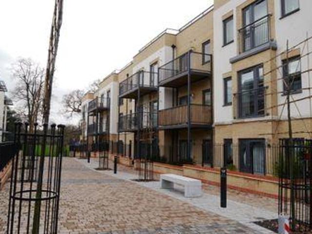 1 Bedrooms Flat for rent in Cecil Road, Enfield EN2