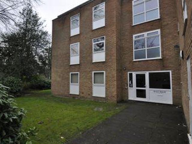 1 Bedrooms Flat for rent in Central Avenue, Manchester M19