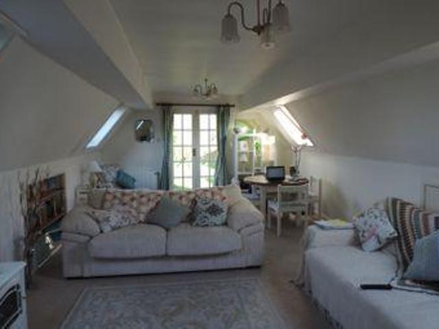 1 Bedrooms Flat for rent in Church Hill, Little Milton, Oxford OX44