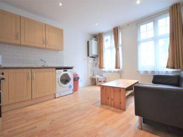 1 Bedrooms Flat for rent in Church Road, Acton Central, London W3