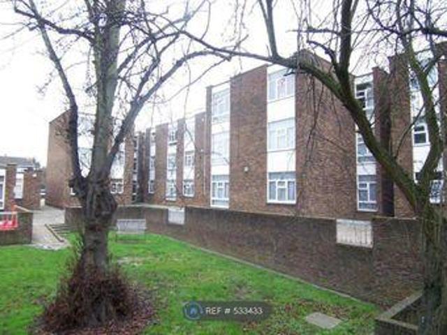 1 Bedrooms Flat for rent in Churchill Place, Harrow HA1