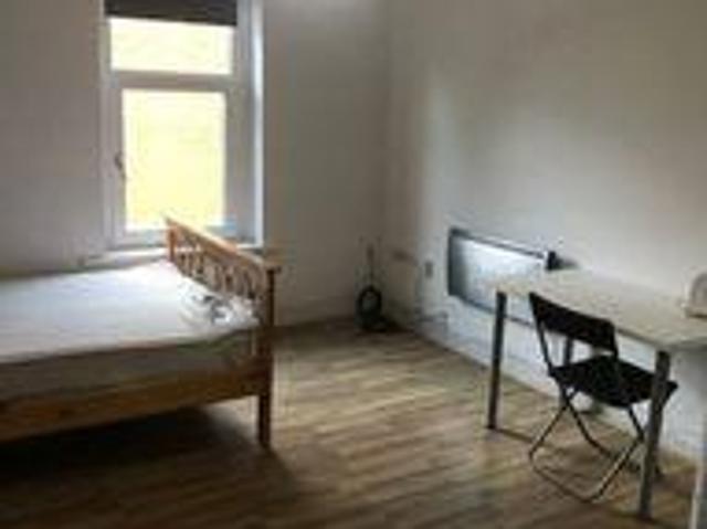 1 Bedrooms Flat for rent in Chadwick Street, Bolton BL2