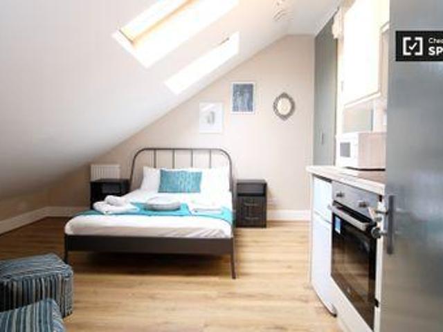 1 Bedrooms Flat for rent in Chapter Road, London NW2
