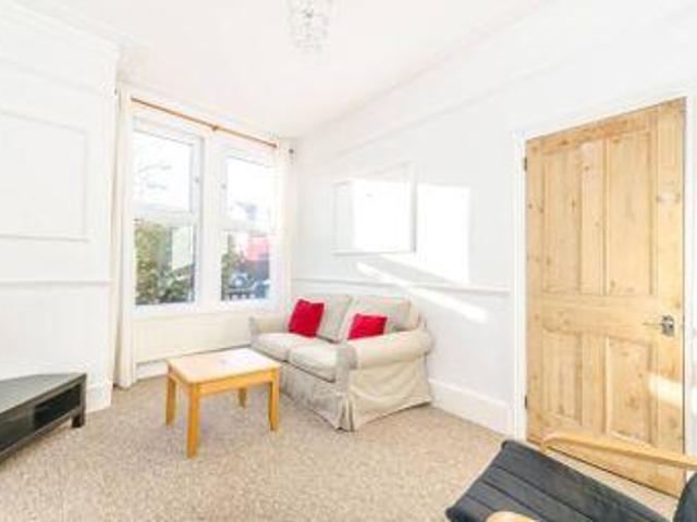 1 Bedrooms Flat for rent in Charlton Road, Charlton SE7
