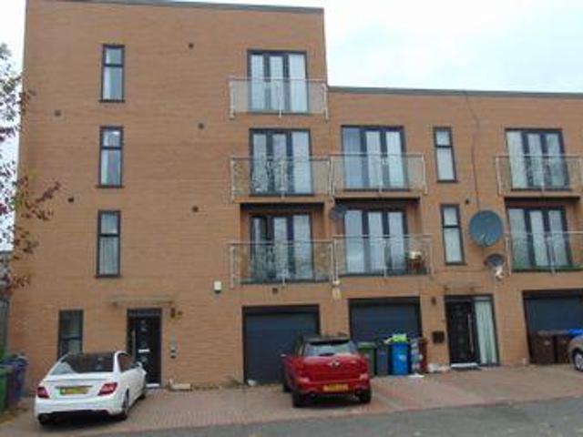 1 Bedrooms Flat for rent in Cheetwood Road, Manchester M8